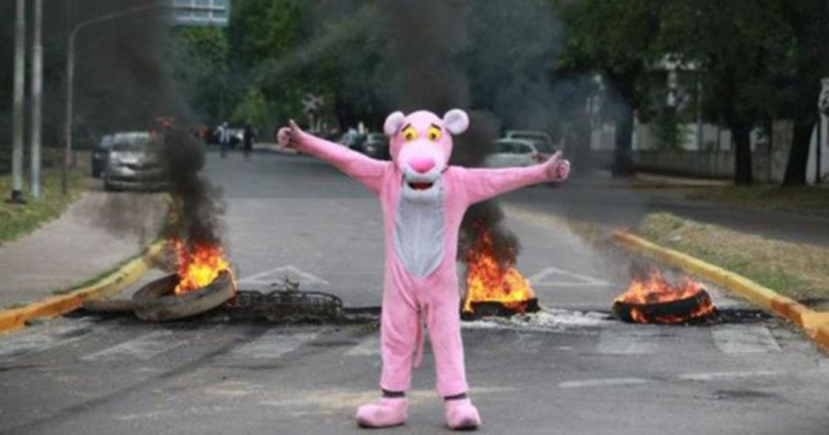 Cansado de los cortes de agua, la "Pantera Rosa" hizo un piquete | 24con