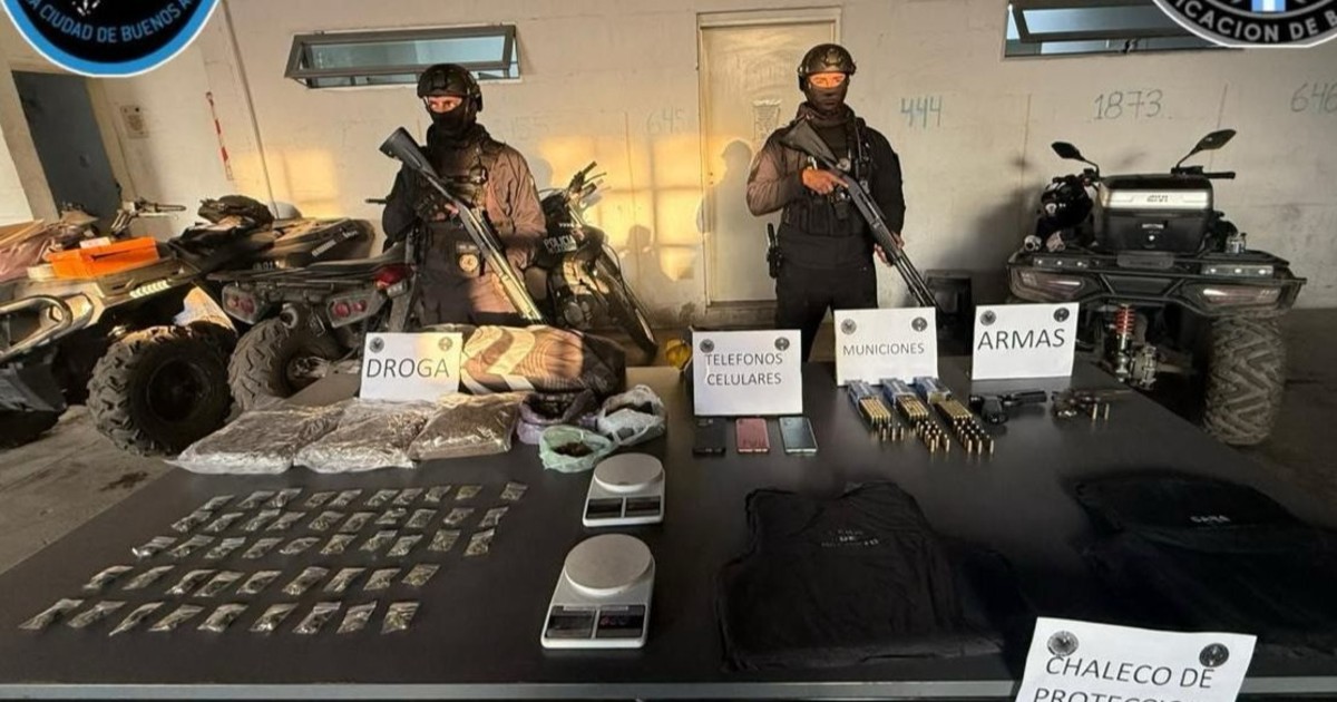 Llevaba 1 kilo de marihuana en una funda de almohada, lo siguieron y ...