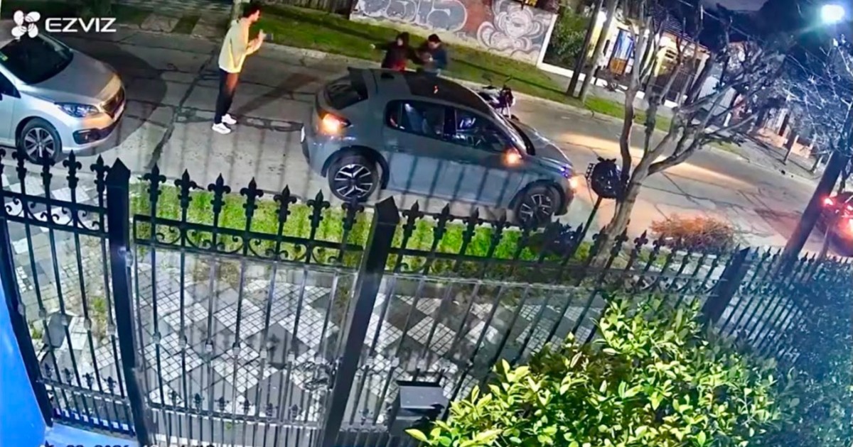 "No llames a la gorra”: motochorros le apuntaron al pecho para robarle ...